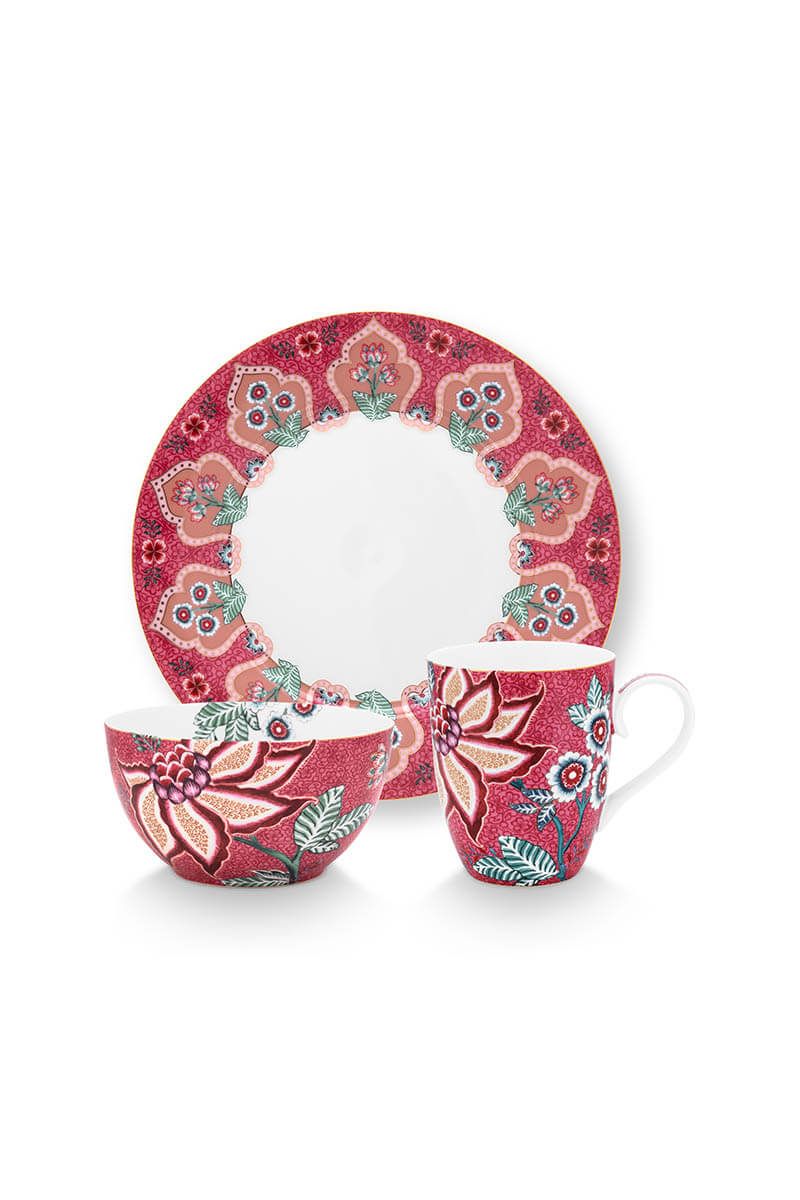 Cozy dining with beautiful tableware from Pip Studio | View the range ...